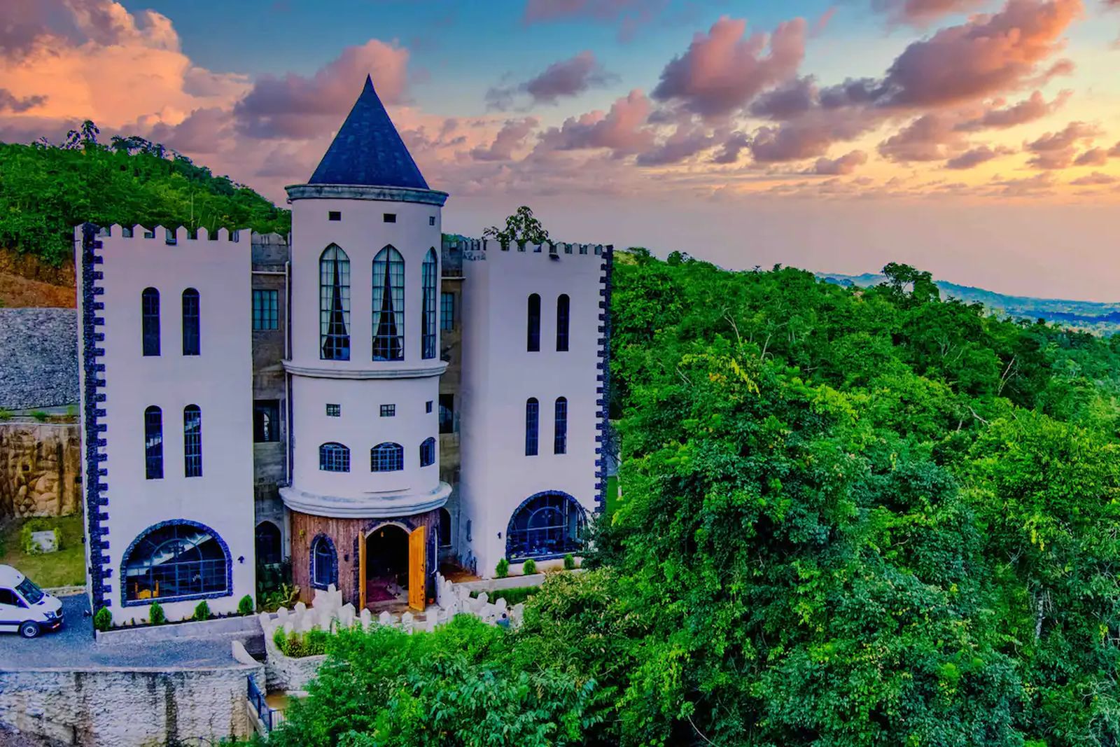 Kings Hermosa Castle - Kings of Jaco